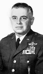 He flew POWs out of Hanoi at end of Vietnam War | War Tales