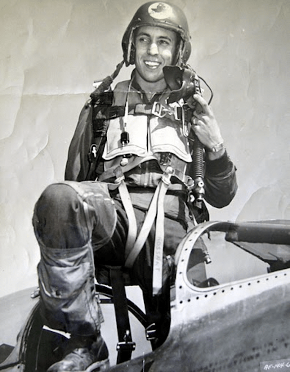 1st Lt. Rex Anderson fought Russian MIG-15s in his F-86 over Yelu in ...