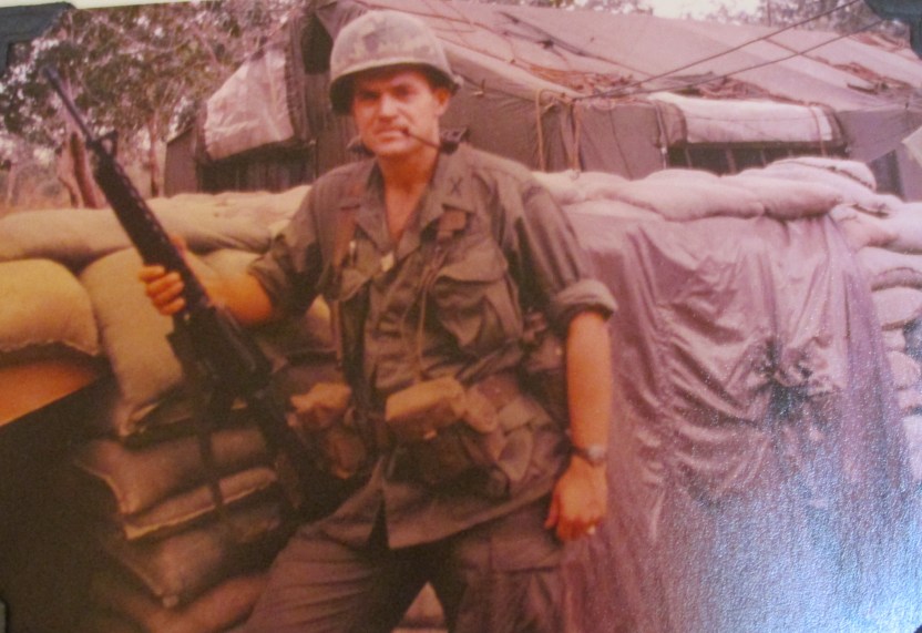 Former Lt. Col. Tom Block 199th Inf. battalion commander Vietnam 67-68 ...