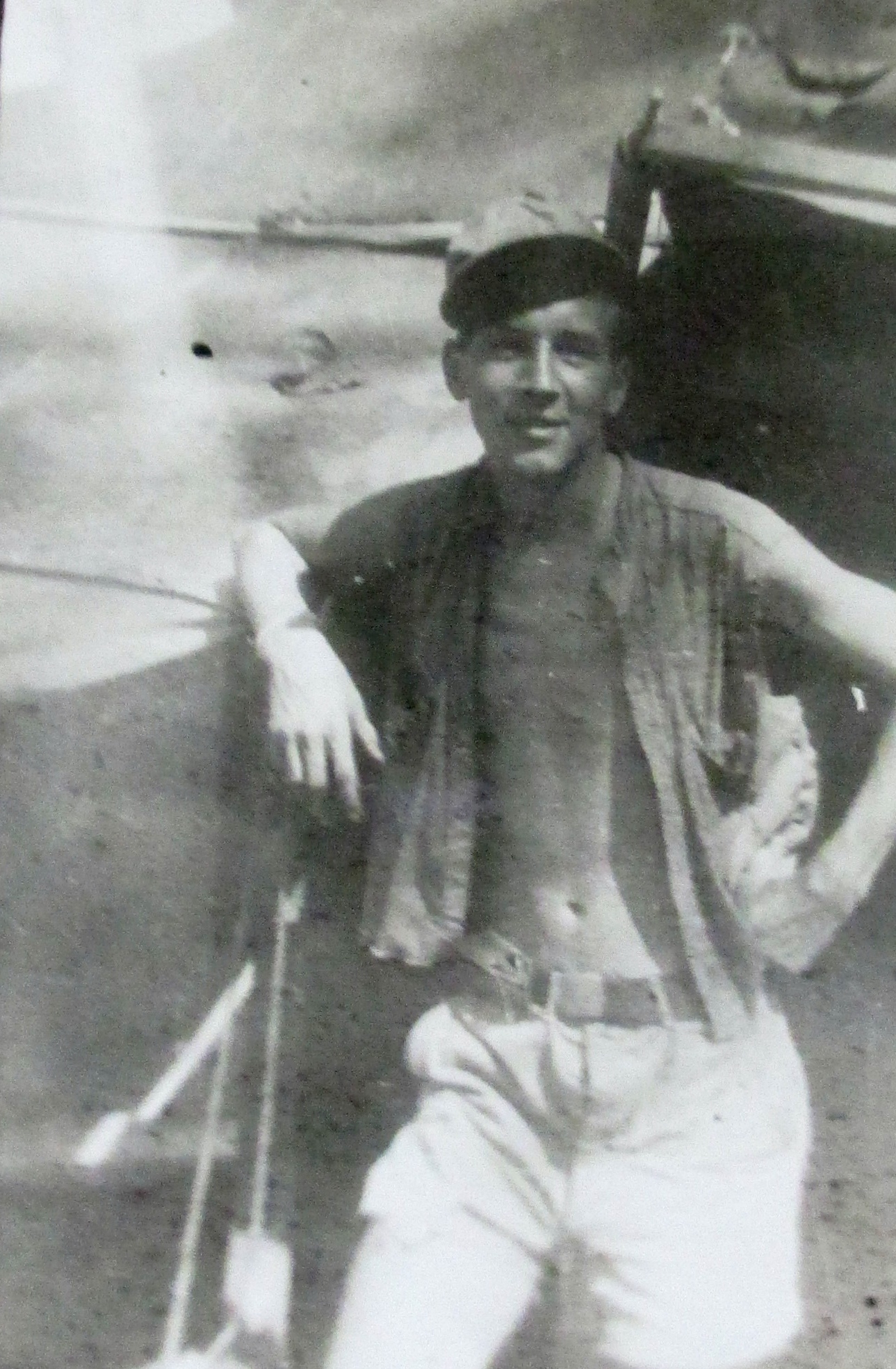 Petty Officer John Denike of Venice helped keep Navy flying during WW ...